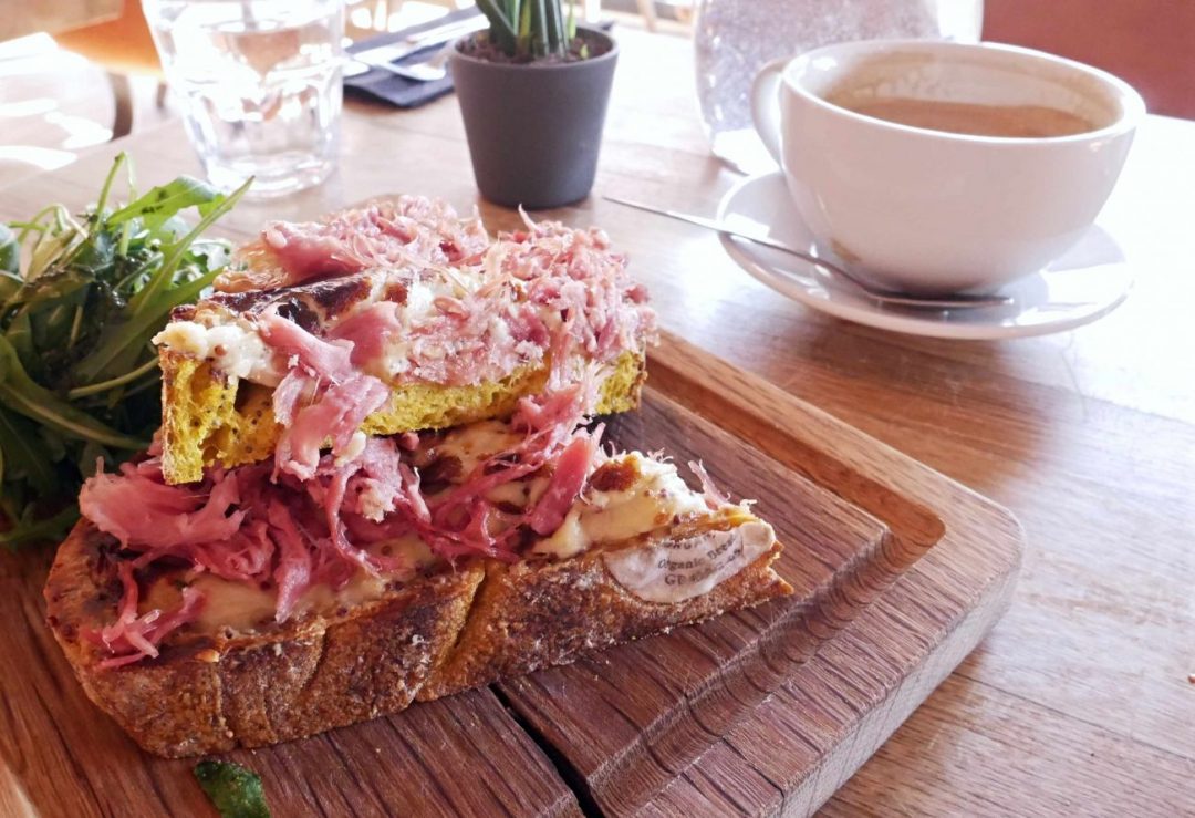 Best Ever Welsh Rarebit Recipe - The Rare Welsh Bit